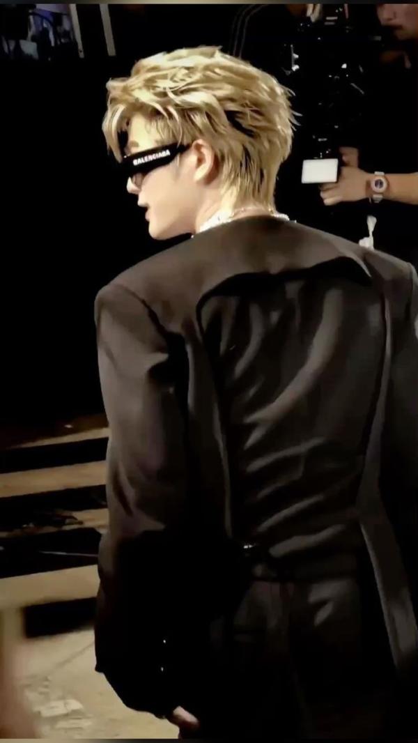 [RhyCap]Hướng Dương Hướng Về Anh - Tải Tiểu Thuyết PDF - NovelToon