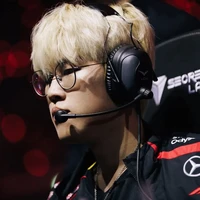 Quá Khứ, Hiện Tại Và Tương Lai - Săn chắc - NovelToon